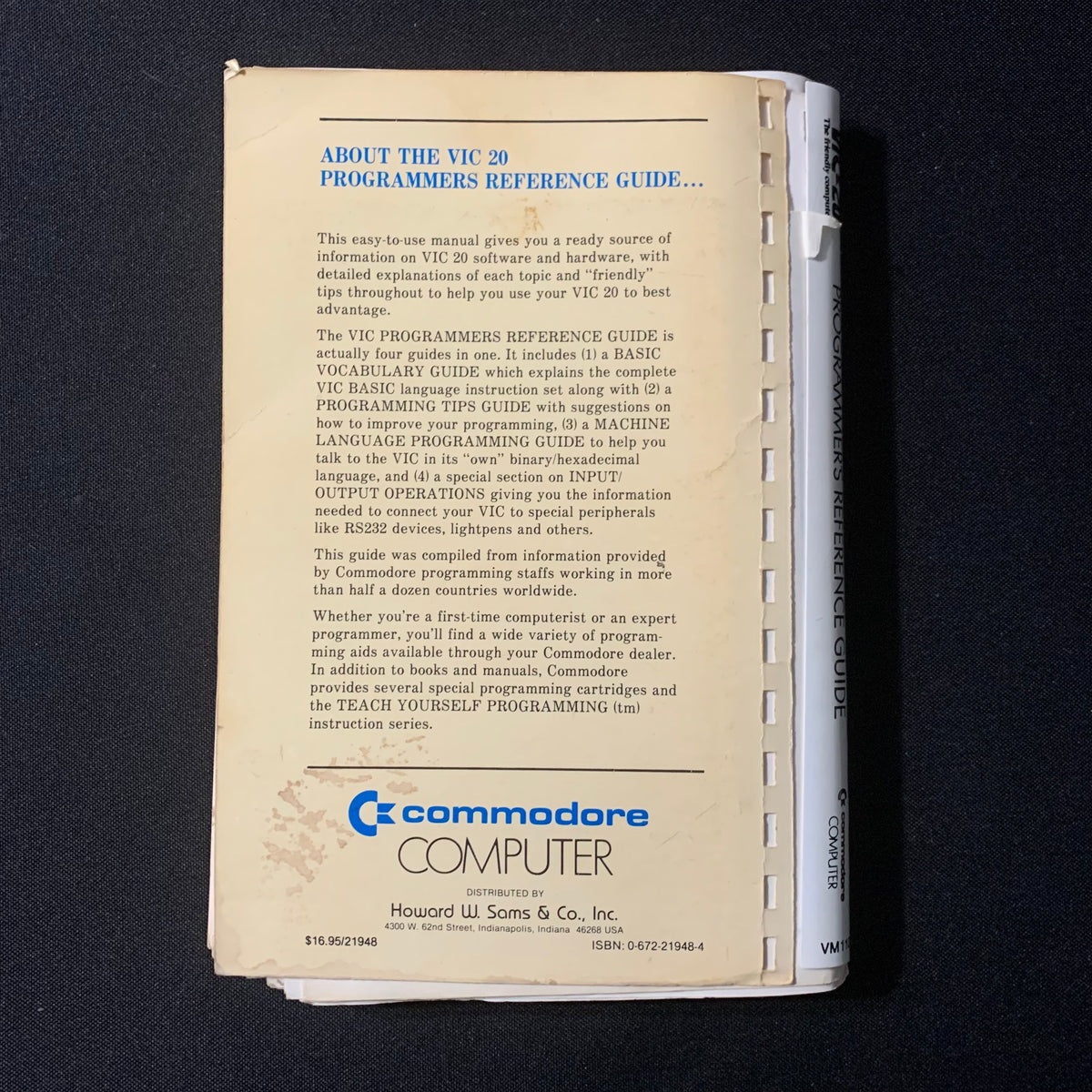 COMMODORE VIC 20 Programmer's Reference Guide (1982) BASIC machine lan ...